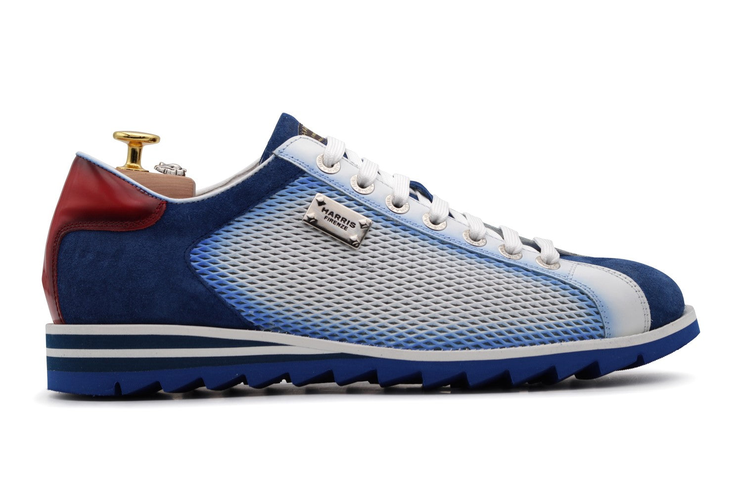 Sneakers in camoscio con dettagli traforati – Harris Shoes 1913